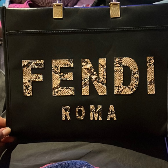 Fendi | Bags | Fendi Roma Bag Had In The Closet For A Year Wore It Once ...